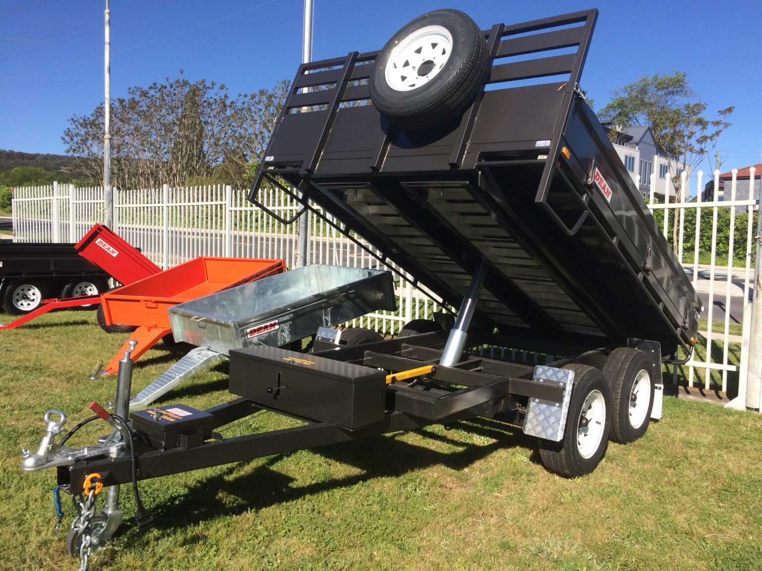 Tandem Axle Hydraulic Tipping Utility Trailer - Dean Trailers